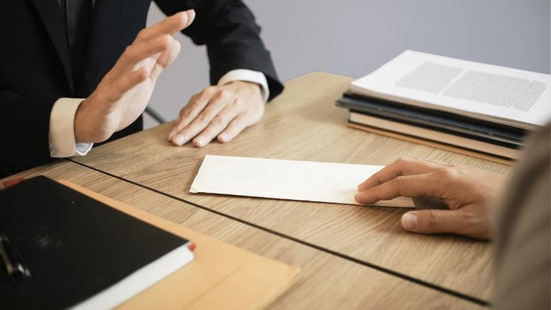 How to Resign Professionally – A Guide for Candidates and Employers